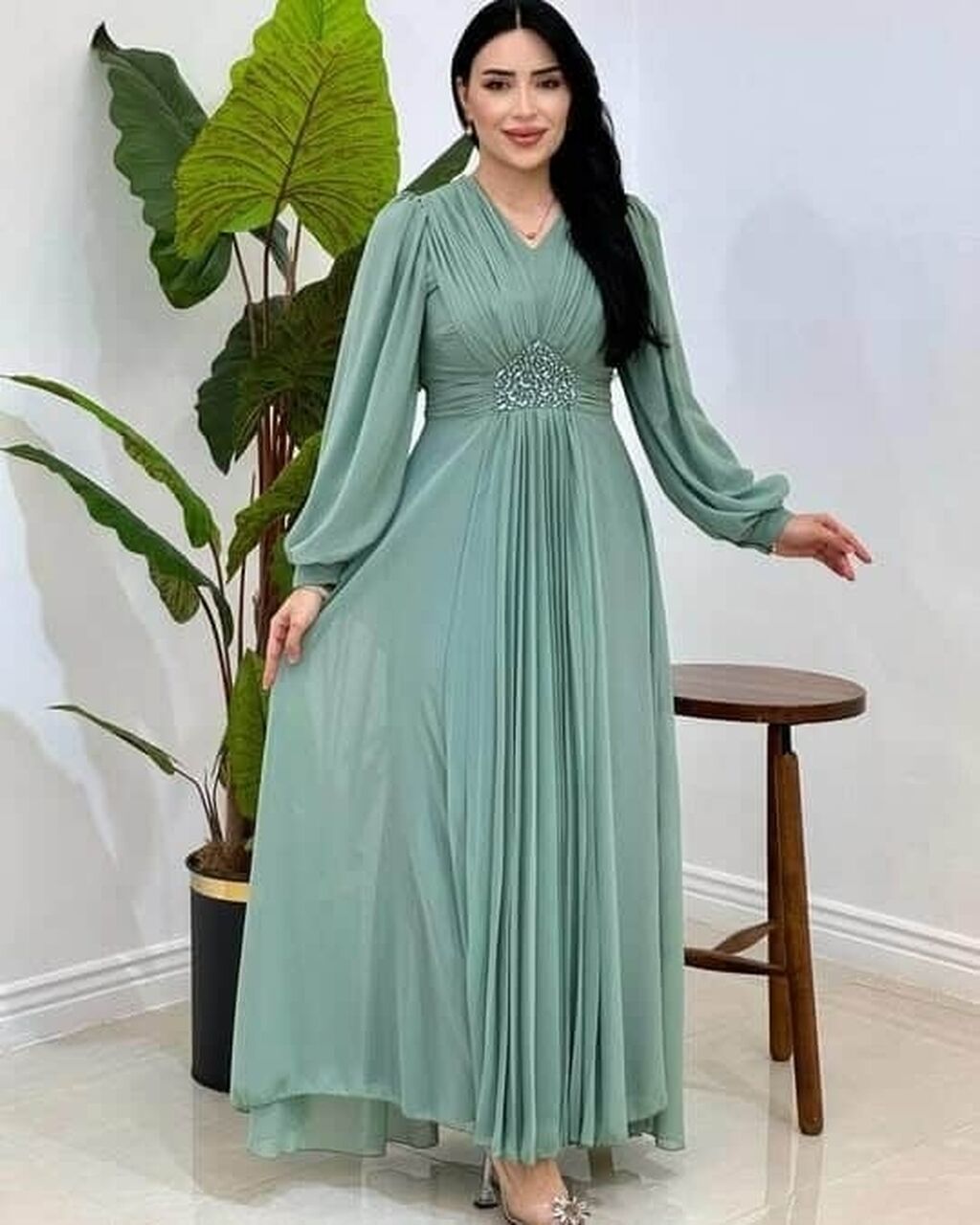 Svecane haljine za punije Vel. Do 3xl V/030