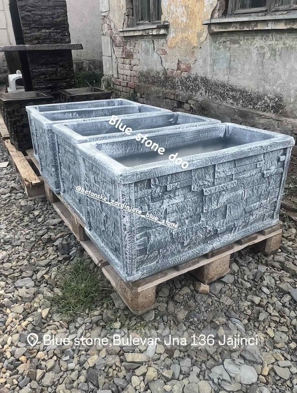 Betonske žardinjere “Blue stone” - Materijal: armirani beton