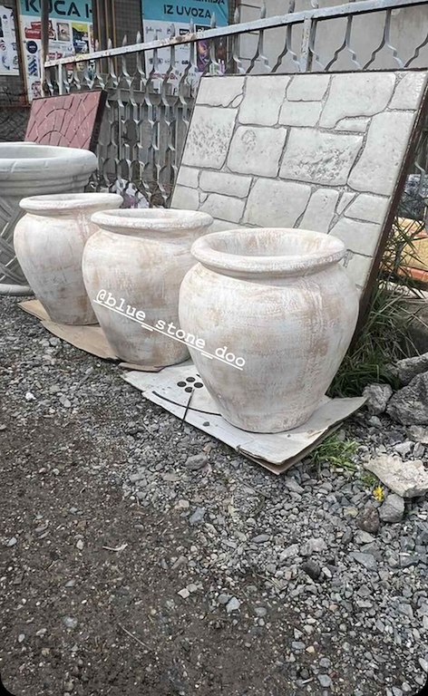Velike dekorativne saksije/žardinjere od betona - Materijal: armirani