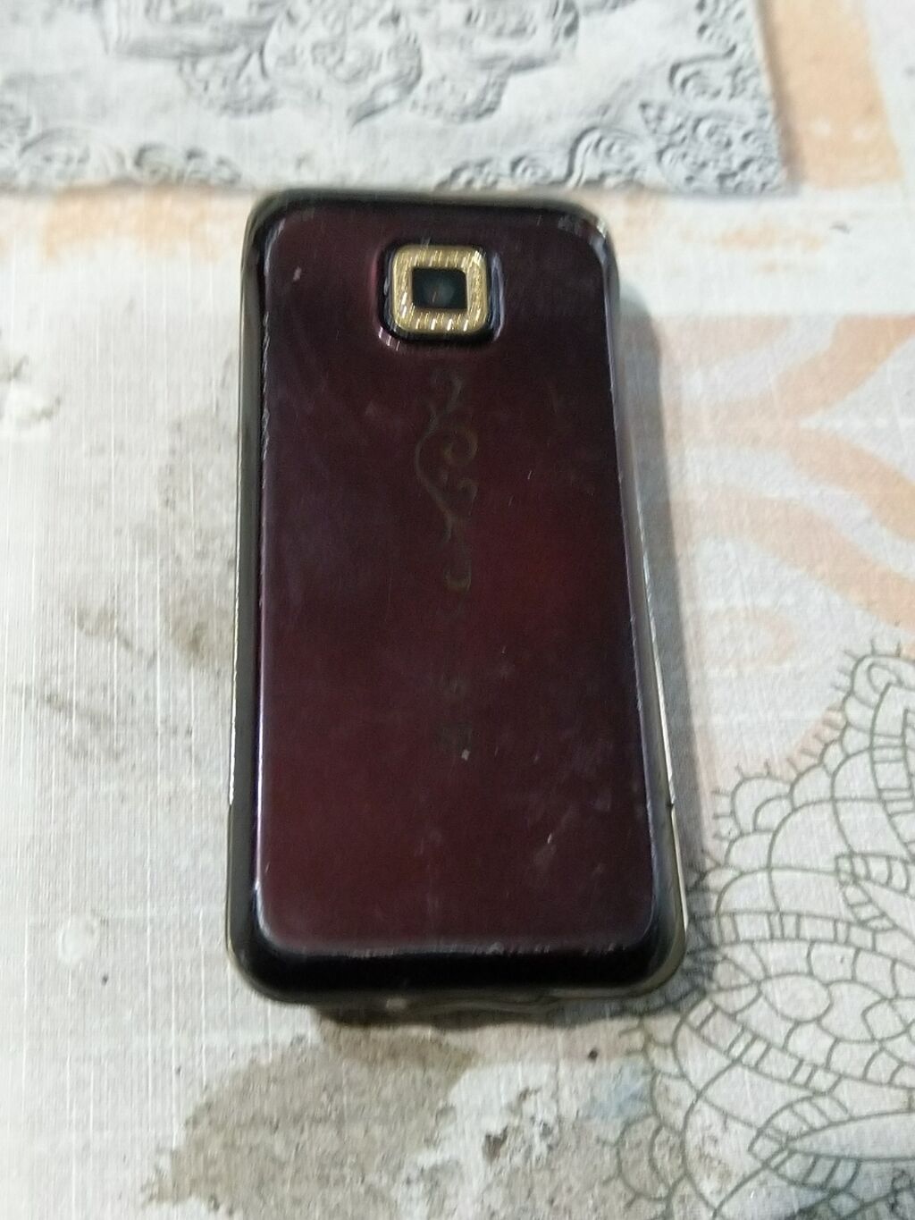 Samsung L310, bоја - Bordo, Sa tastaturom