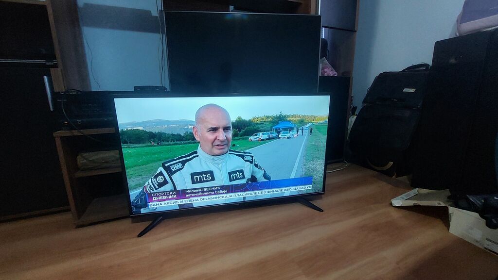 LED televizor 42 inca - Rezolucija: Full HD ili viša, sa jasnom i
