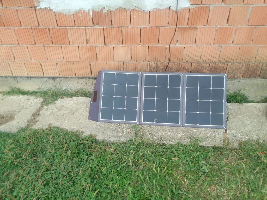 Prodajem Prenosivi solarni sistem Panel ploĉa ko što vidite na