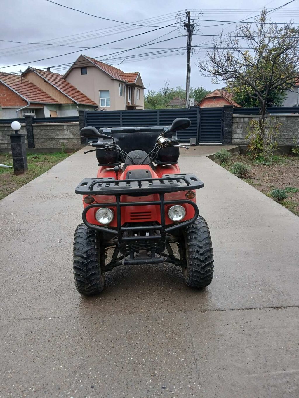 Radni ATV četvorocikl – crveni - Robusni terenski četvorocikl sa