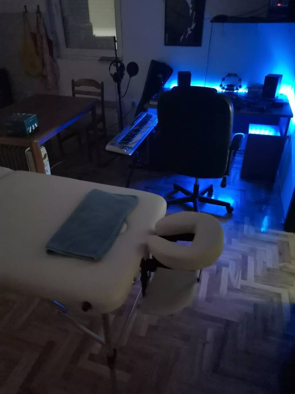 Klasična relax, opuštajuća masaža, (kad kažem masaža, mislim masaža)