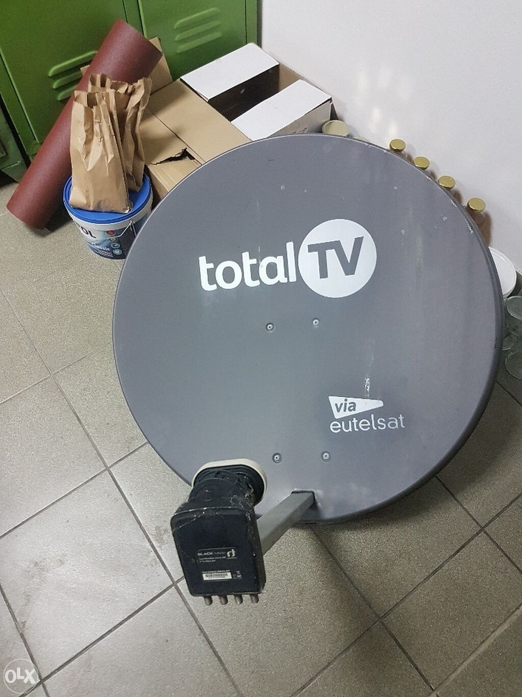 Total TV satelitska antena (Eutelsat) - Okrugla parabolična antena sa