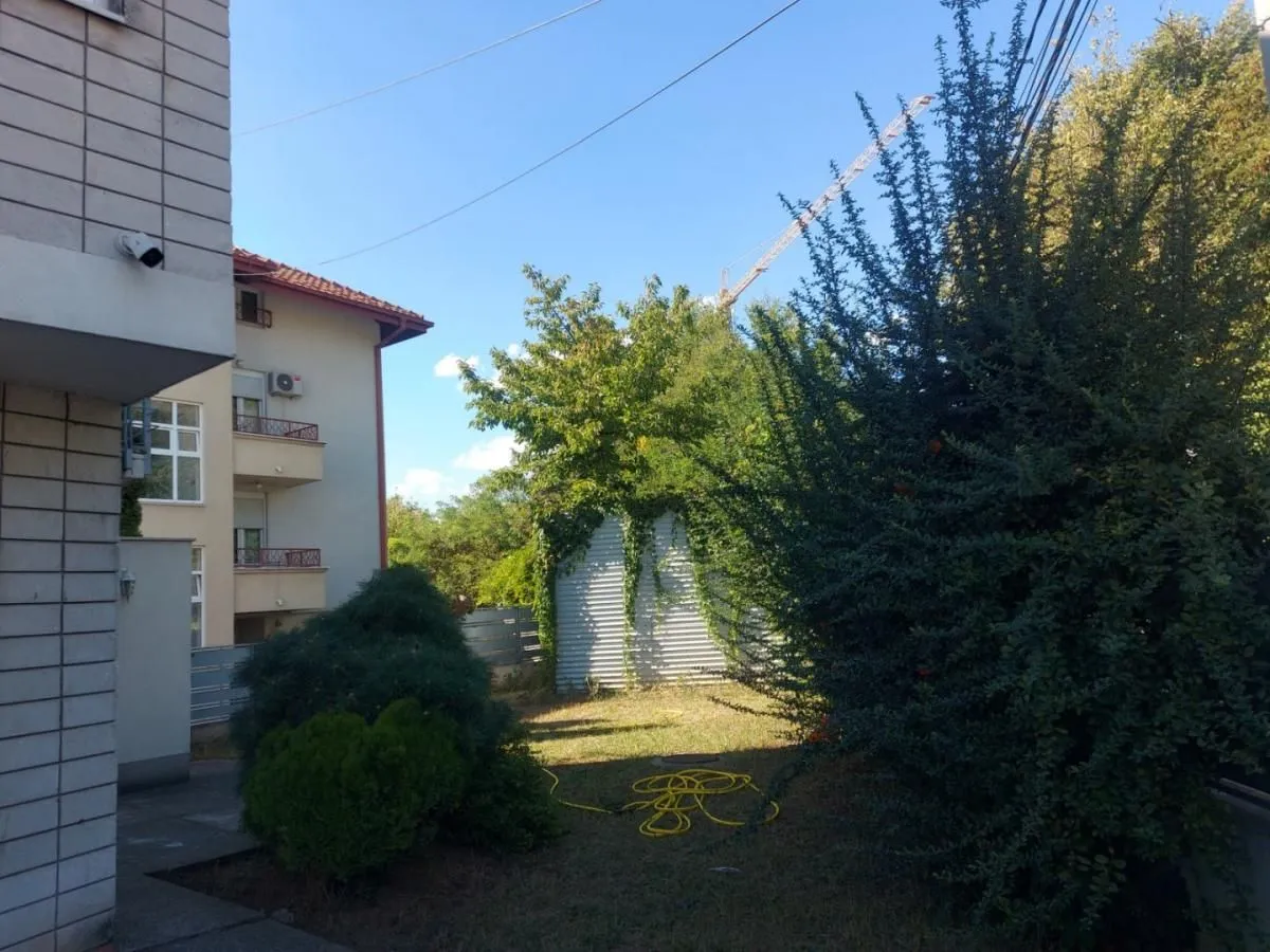 Izdavanje, kuća, 300m2, Savski Venac, Beograd