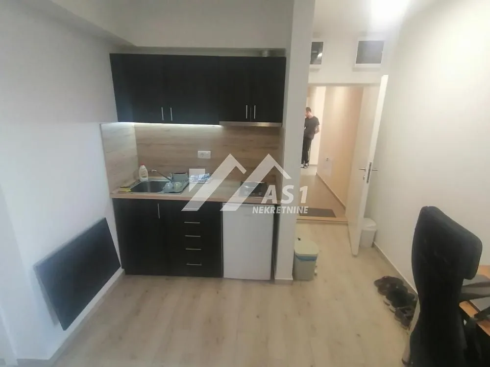 Izdavanje, jednosoban stan, 40m2, Novi Sad, Novi Sad