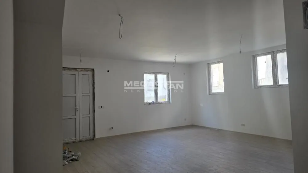Izdavanje, poslovni prostor, 240m², Mirijevo 1, Mirijevo Sve Podlokacije
