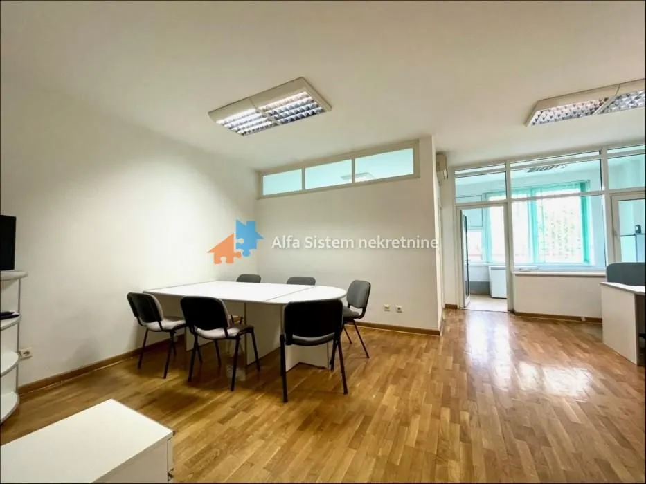 Izdavanje, poslovni prostor, 60m2, Novi Beograd, Beograd