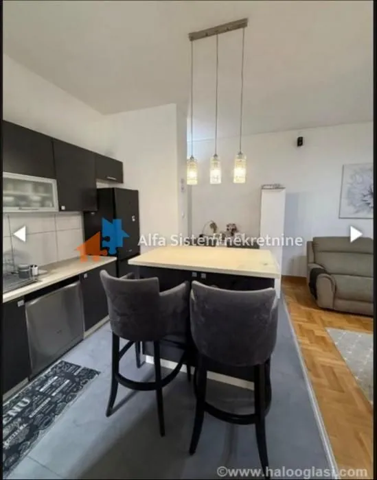 Izdavanje, dvosoban stan, 60m2, Stari Grad, Beograd