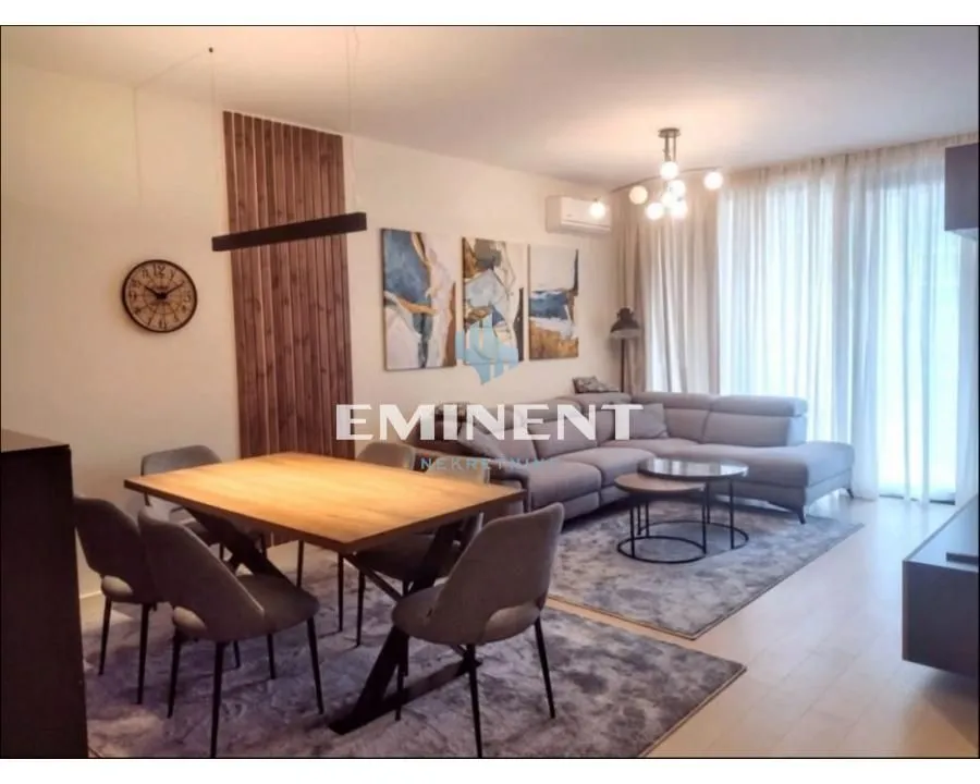 Izdavanje, trosoban stan, 94m2, Savski Venac, Beograd