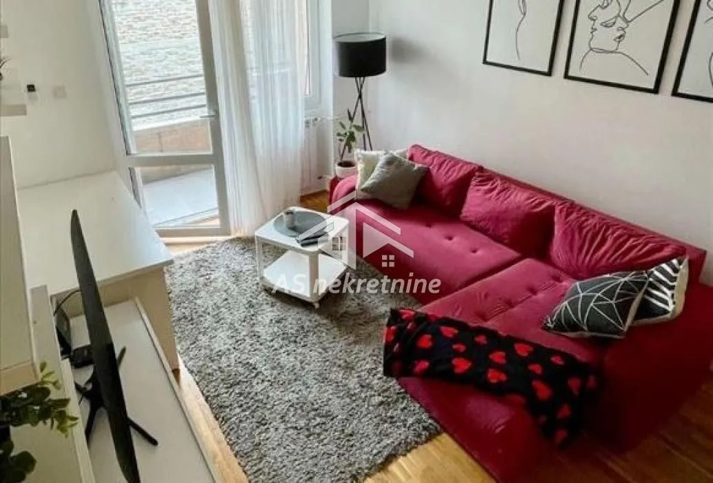 Izdavanje, dvosoban stan, 50m2, Đeram Pijaca, Beograd