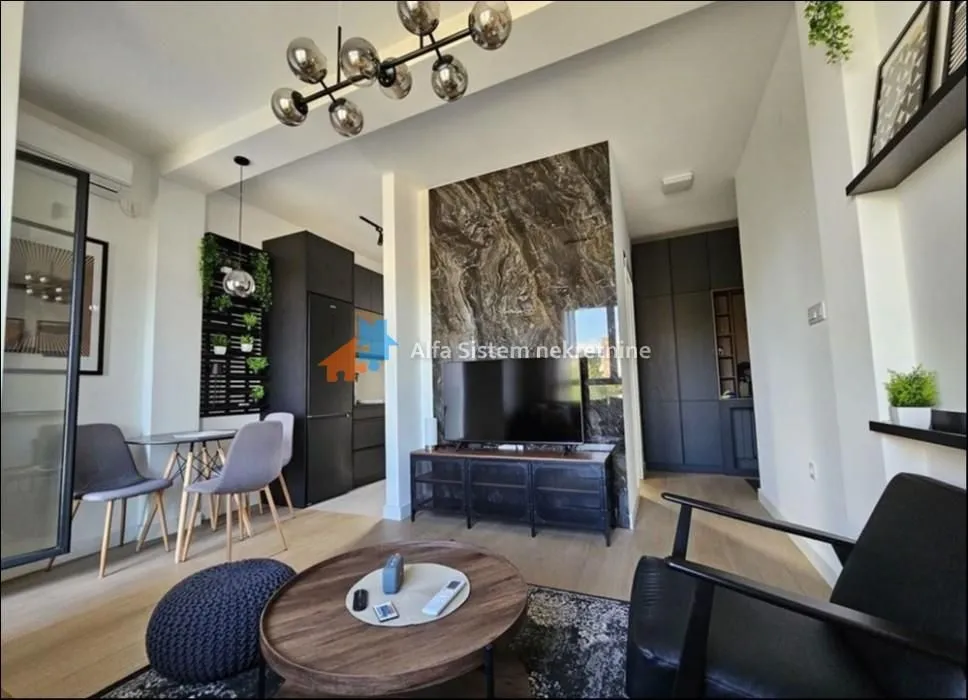 Izdavanje, jednosoban stan, 32m2, Bul Kralja Aleksandra, Zvezdara, Beograd