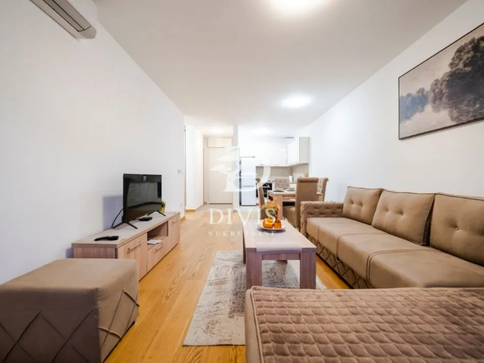 Izdavanje, trosoban stan, 72m2, Novi Beograd Blok 72, Novi Beograd, Beograd