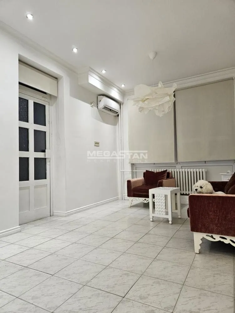 Prodaja, poslovni prostor, 27m2, Vračar Hram, Vračar, Beograd