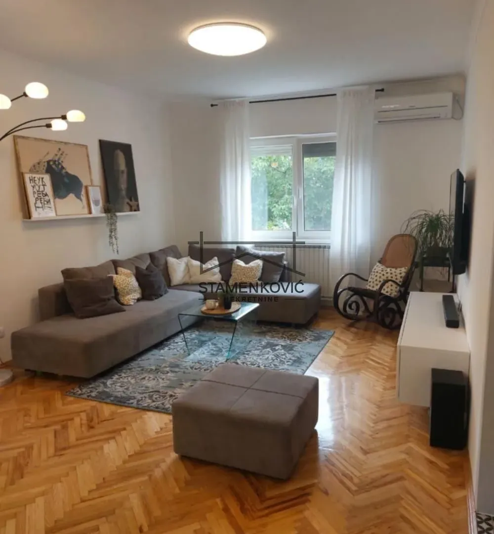 Prodaja, kuća, 360m2, Veternik, Novi Sad, Novi Sad