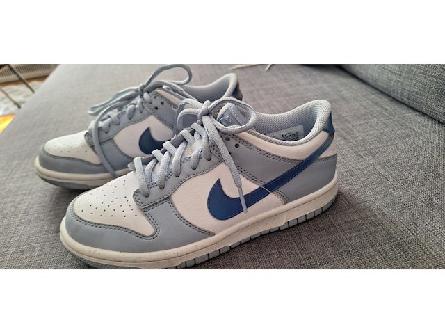 Nike dunk 36.5