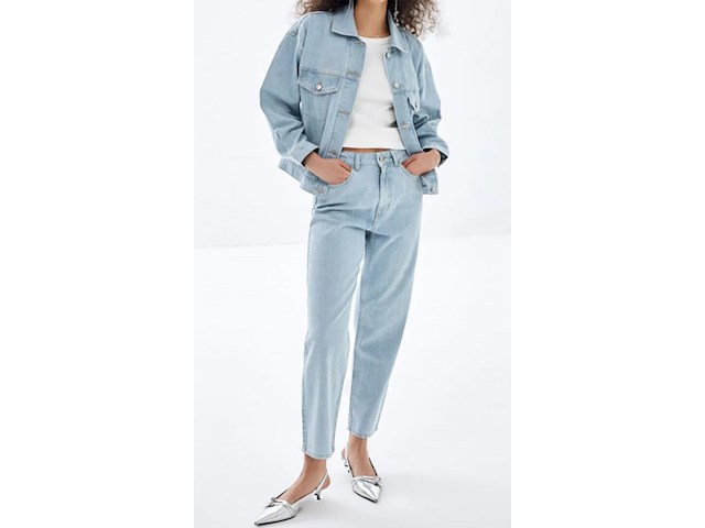 Farmerke ----LCWJEANS regular kratke ---42