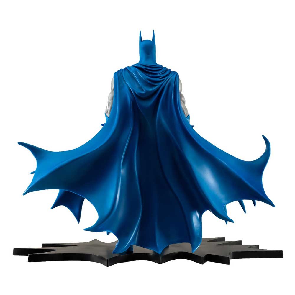 DC Heroes - Batman Classic Version Statue 1/8 Scale (25 cm)