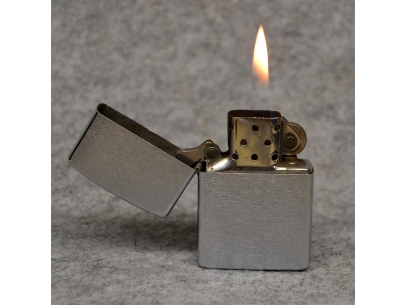 Zippo Zipo upaljač Niagara Falls Ontario 1993. retko