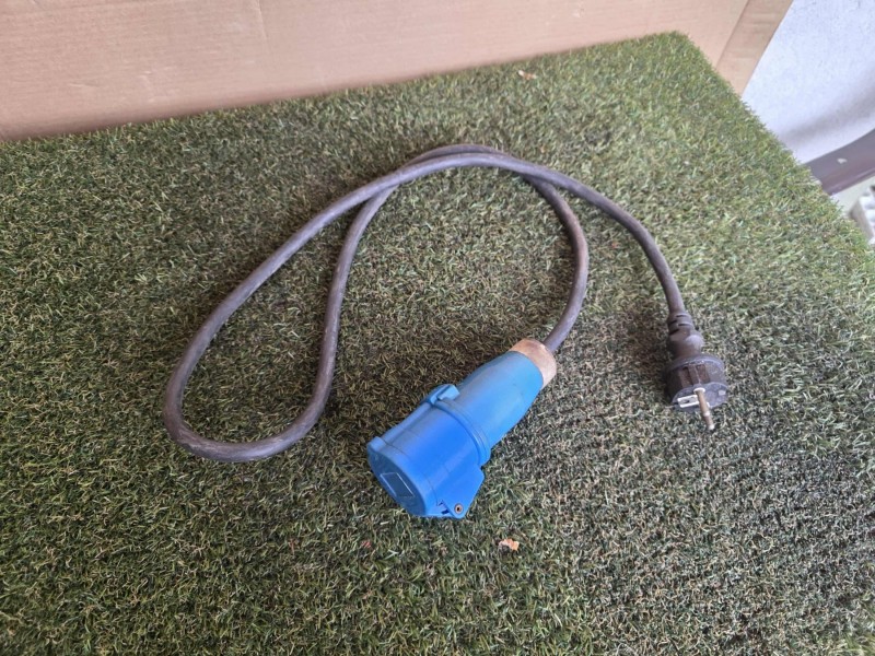 Kabal adapter nemackog kvaliteta