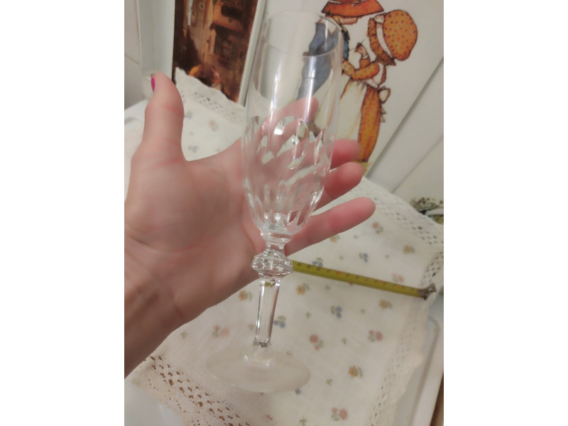 VISOKA KRISTALNA ČAŠA ZA VINO I ŠAMPANJAC