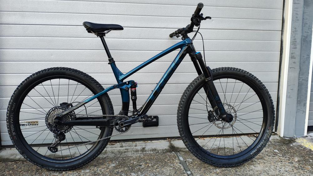 Trek Fuel EX 8 Gen 5, M-L size