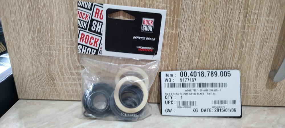 NOVO ROCK SHOX SERVIS SEALS