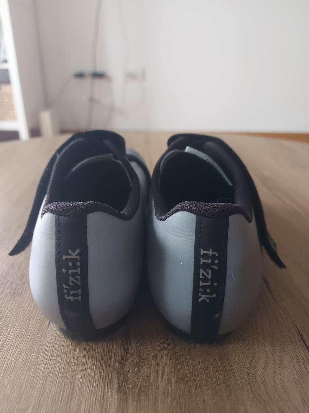 Original Fizik tempo sprinterice 42-27cm.