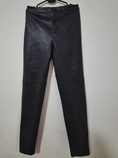Kožne pantalone Zara