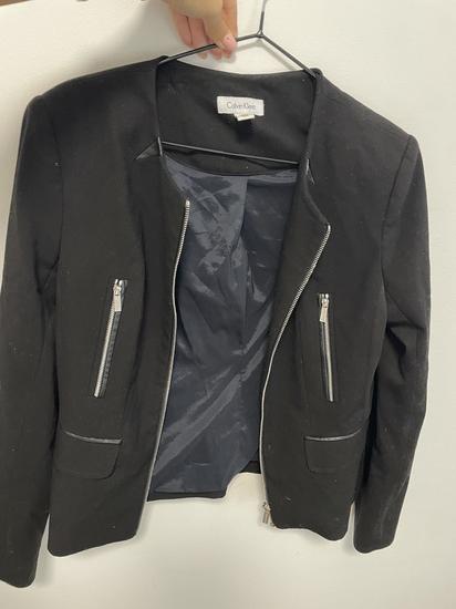 Calvin Klein crni sako/jaknica