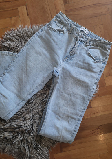 Pull&bear farmerke like levis 501