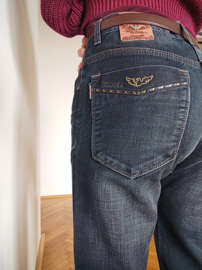 ARMANI farmerke S/M vel.30 100% pamuk