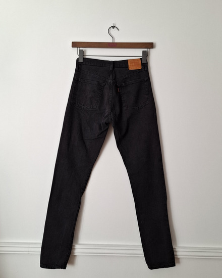 Levis farmerke nov model W26 XS/S