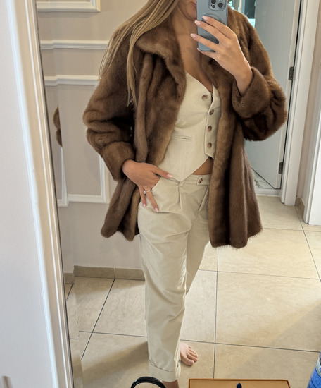 Nerc bunda prelepa boja Sable