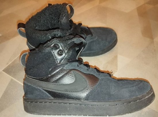 Nike 33