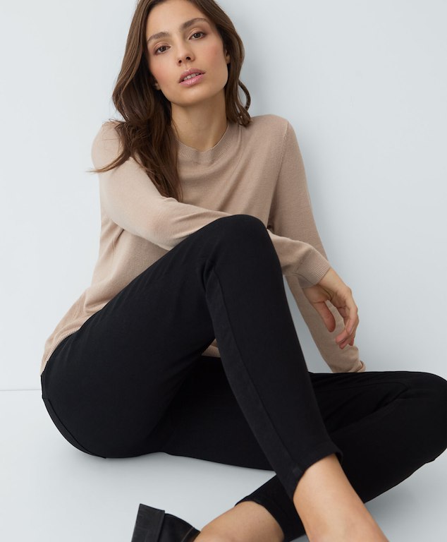Crne jeggings pantalone za žene