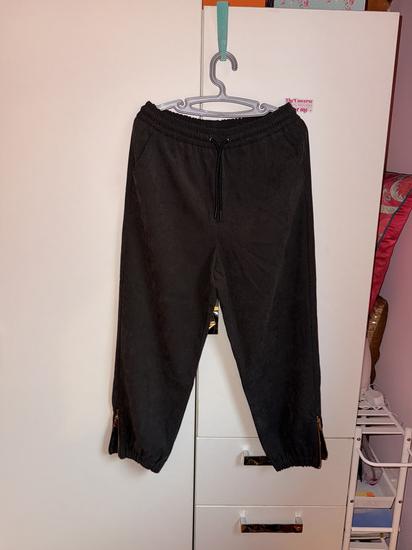 Zara pantalone (nenosene)
