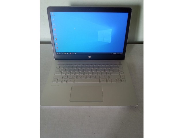 Laptop HP Pavilion 14-bk007nm I3 7gen 4GB DDR4 256 SSD