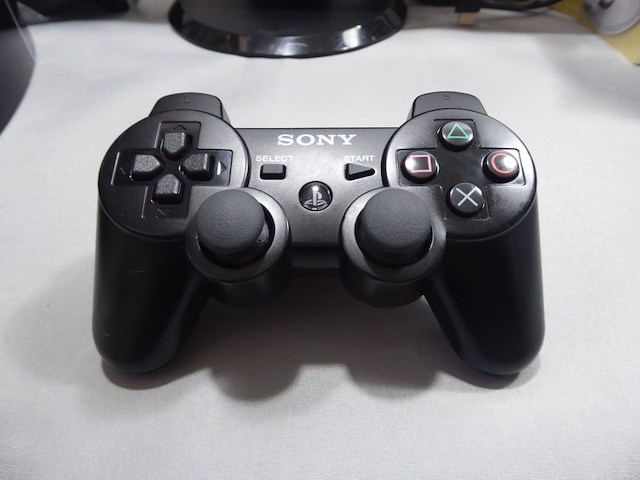 SONY PlayStation 3 (PS3) kontroler (džojstik, džojped)