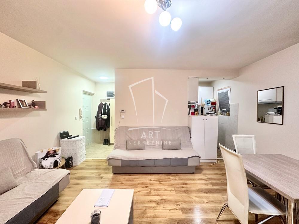 Dimitrija Koturovića, Jednosoban stan na prodaju, 32m2, 89.000€