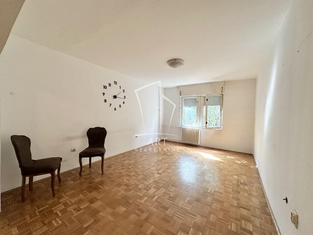 Vladimira Tomanovića, Trosoban stan na prodaju, 85m2, 245.000€