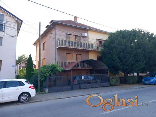 Prodajem kucu u Batajnici