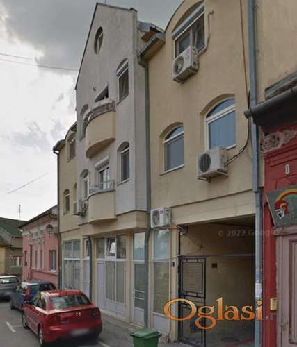 Ulicni lokal