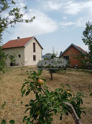 Zemljište sa kućom