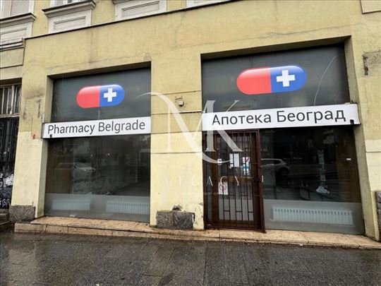 Vukov spomenik, veliki izlog ka ulici, useljiv ID#