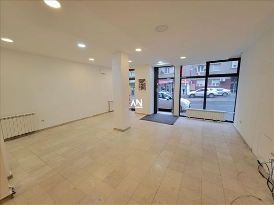 Vojvode Stepe, Autokomanda, 152m2, veliki izlog, o