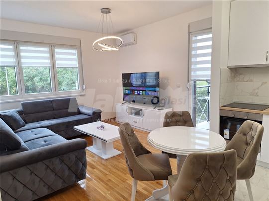 Lux 1.5 stan u Mirijevu NOVO NOVO