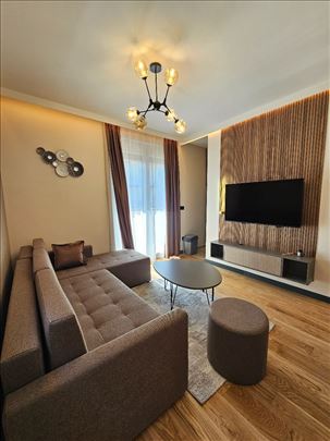 LUX, Nov, Pet-friendly, parking.