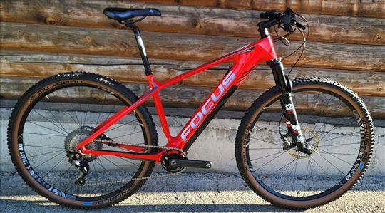Focus Raven² carbon e-bike XC hardtail 29
